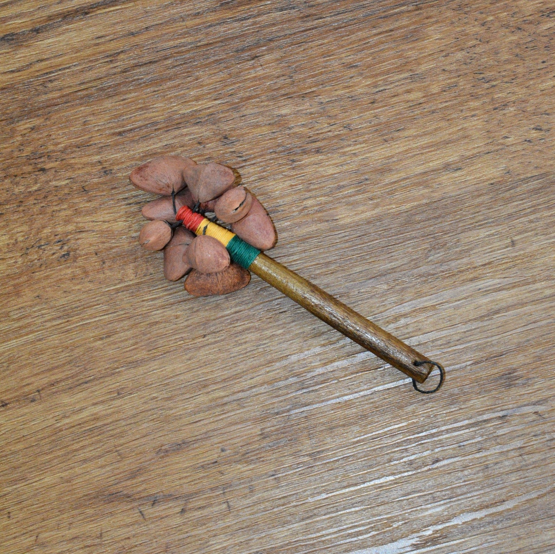 Cha Cha Maraca - African Shaker - Cha Cha Seed Shaker - Percussion ...