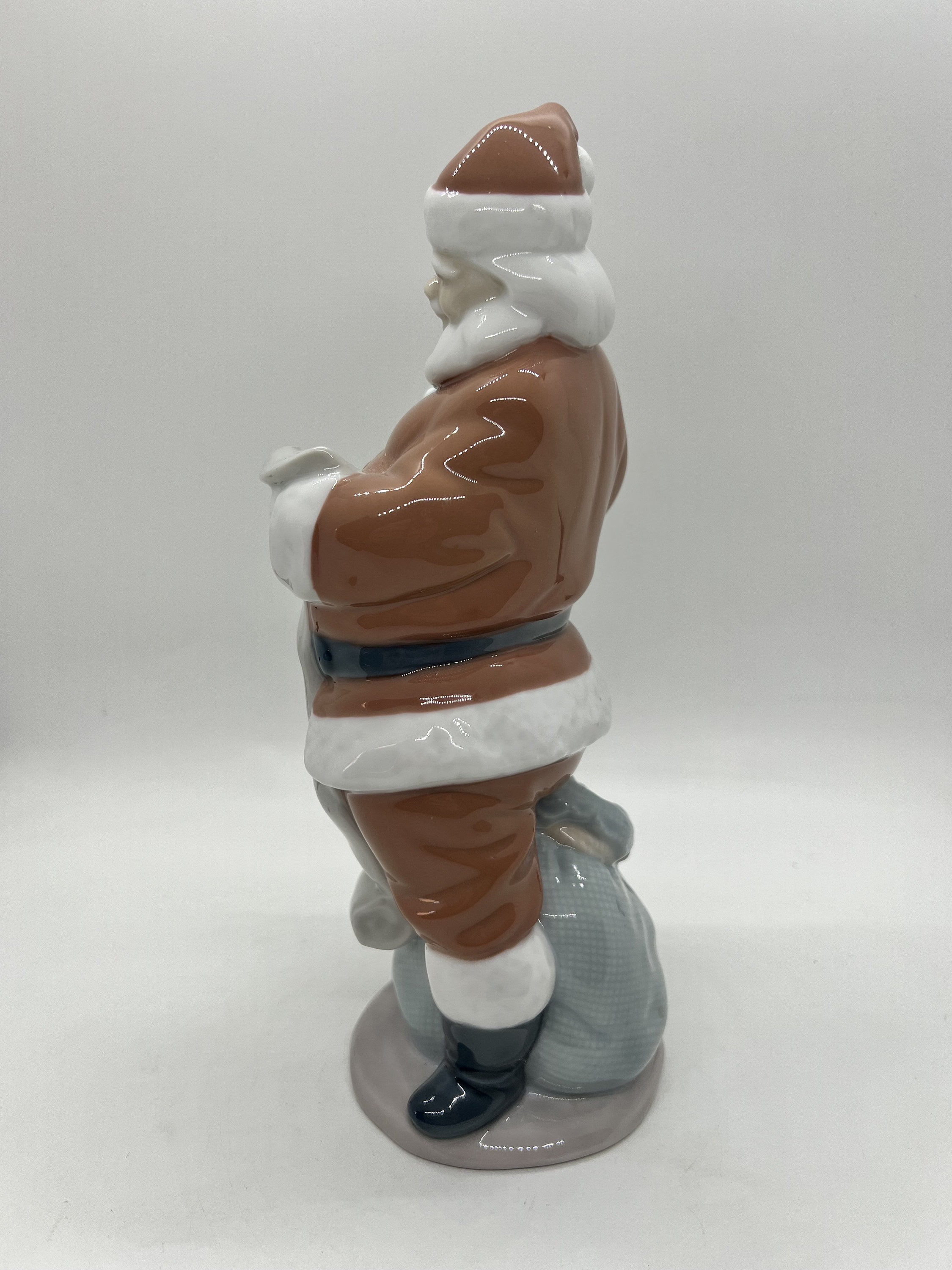 Lladro Figurine Santa’s List #6657 - Etsy