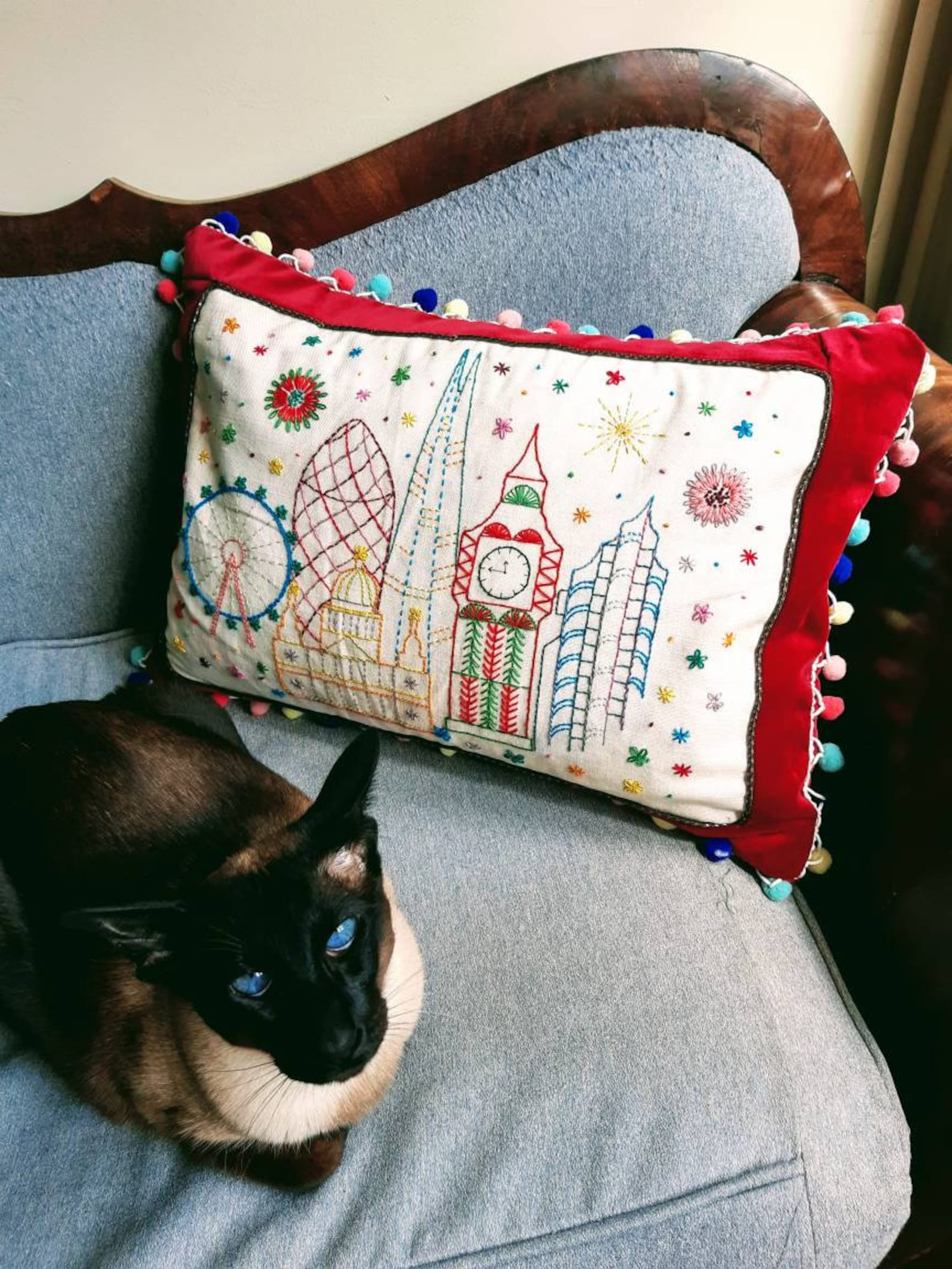 London Town Embroidery Kit - Etsy