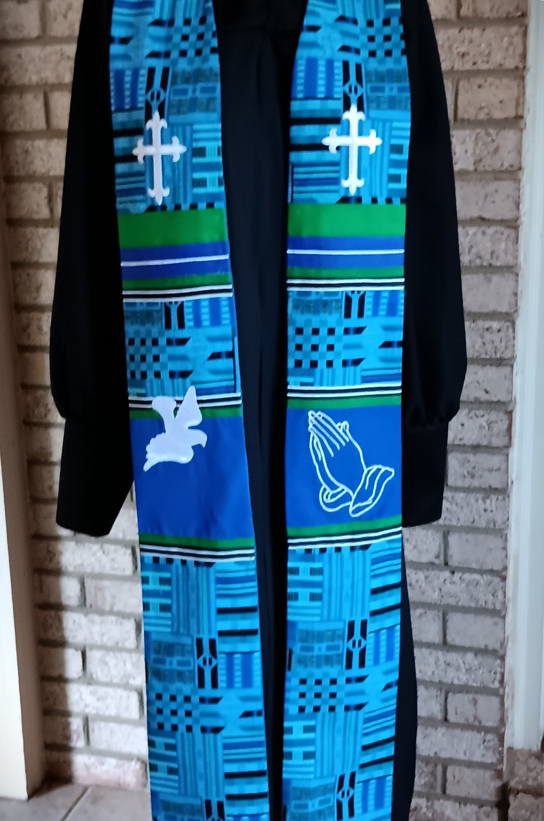 KENTE Print Church Stole With Added Trimming. Embroidered CROSSES ...