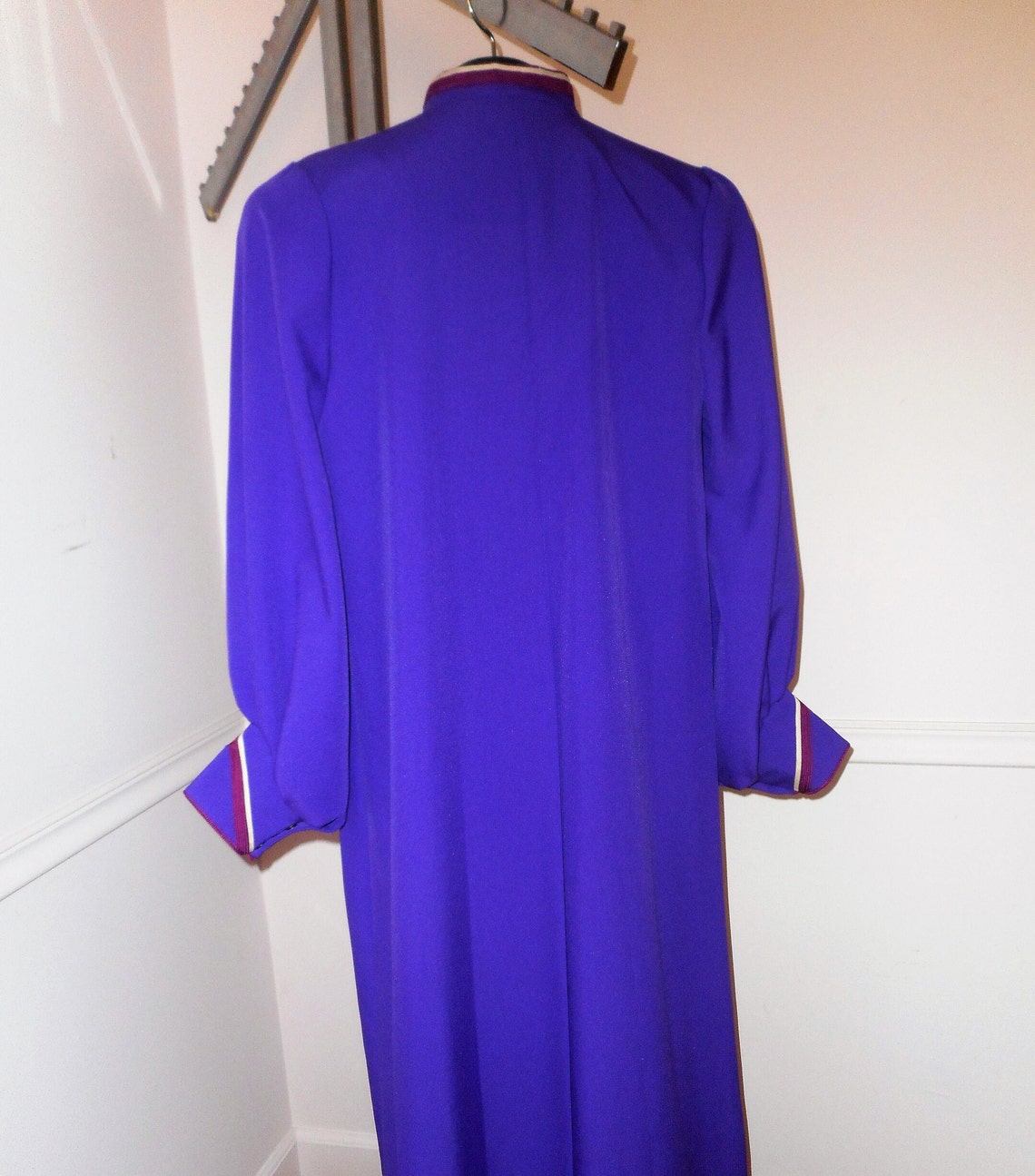 CHURCH Robe Sample . Embroidered Cross/clef Adorns Purple Poly ...