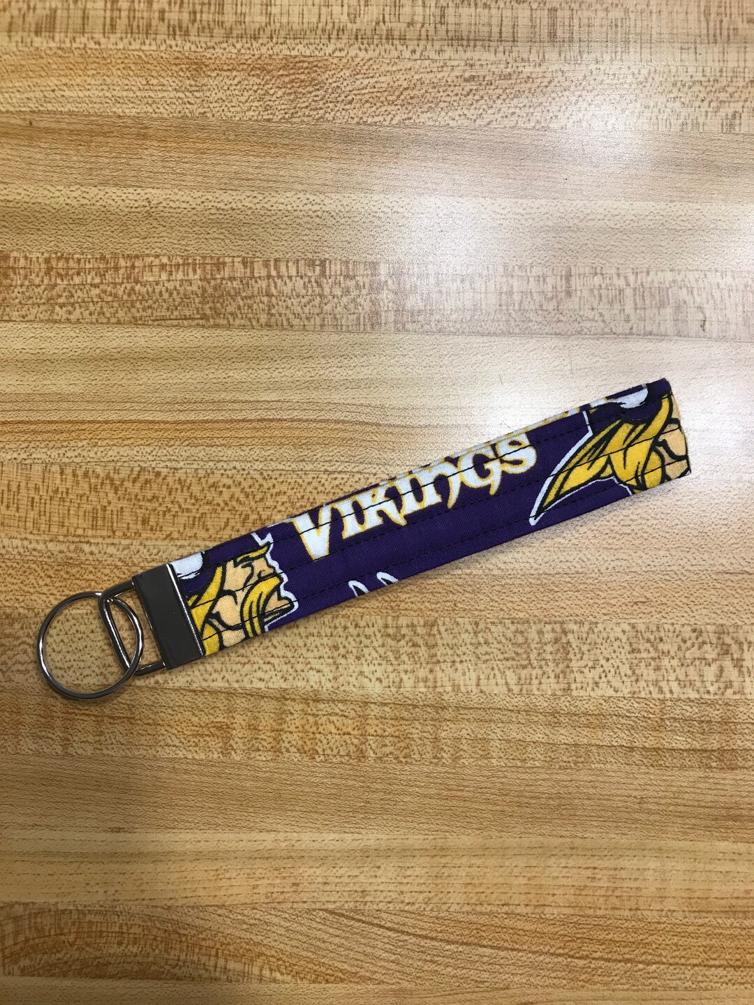 Minnesota Vikings NFL Football Key Fob Keychain Wristlet Keyfob - Etsy