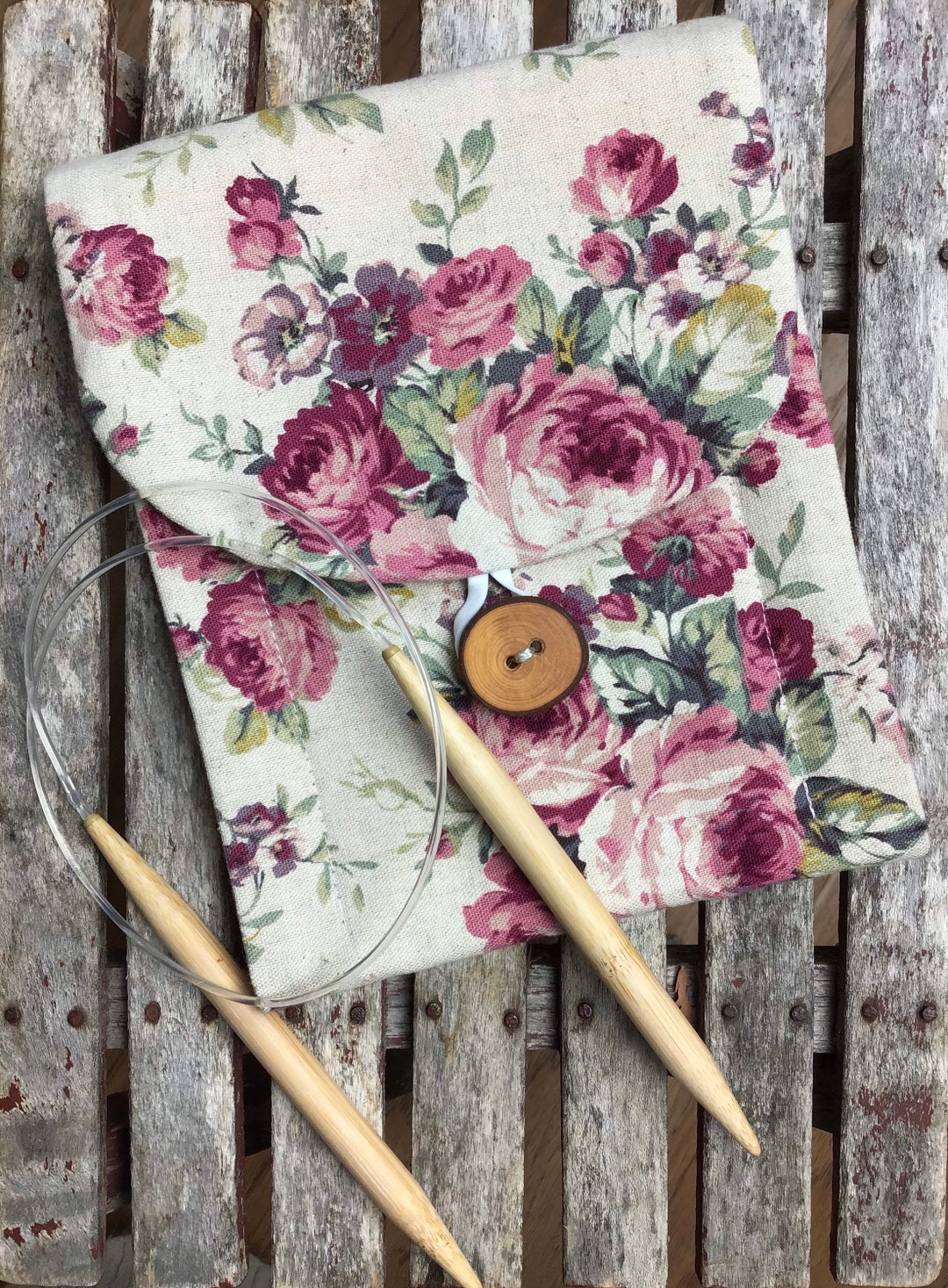READY TO SHIP-4 Pocket, Made to Order, Tea Roses Circular Needle Case ...