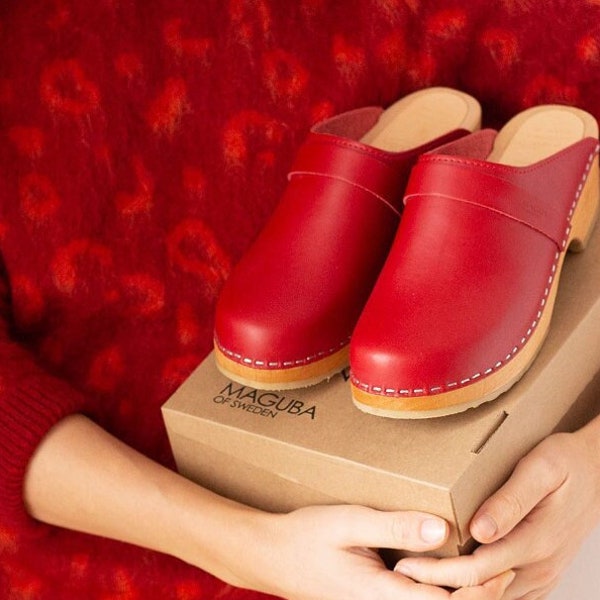 Red Clogs - Etsy