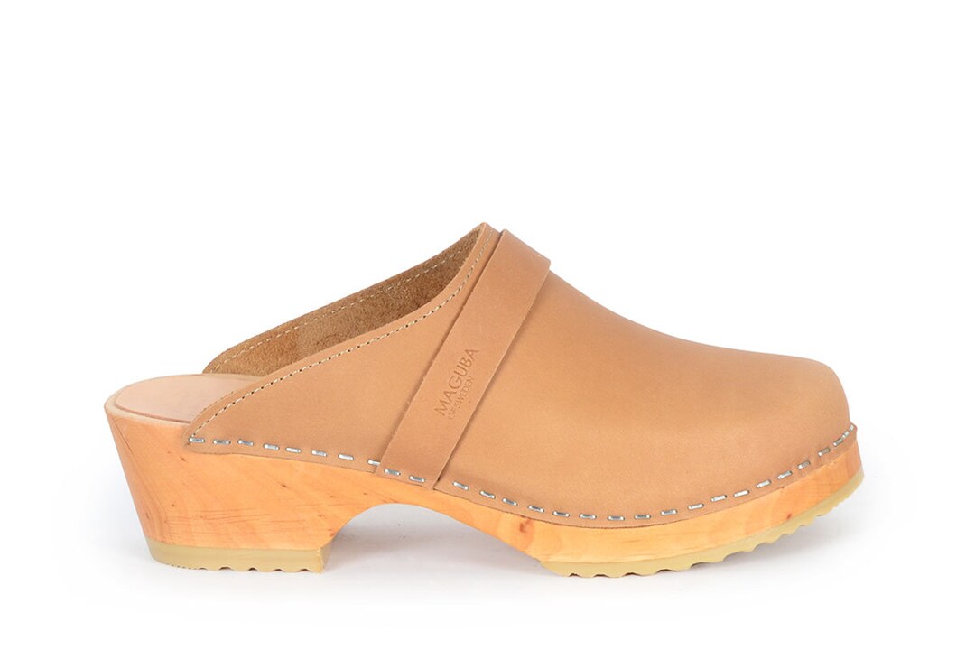 Swedish Classic Comfy Low Heel Clogs / Berkeley Light Tan Leather Clogs ...