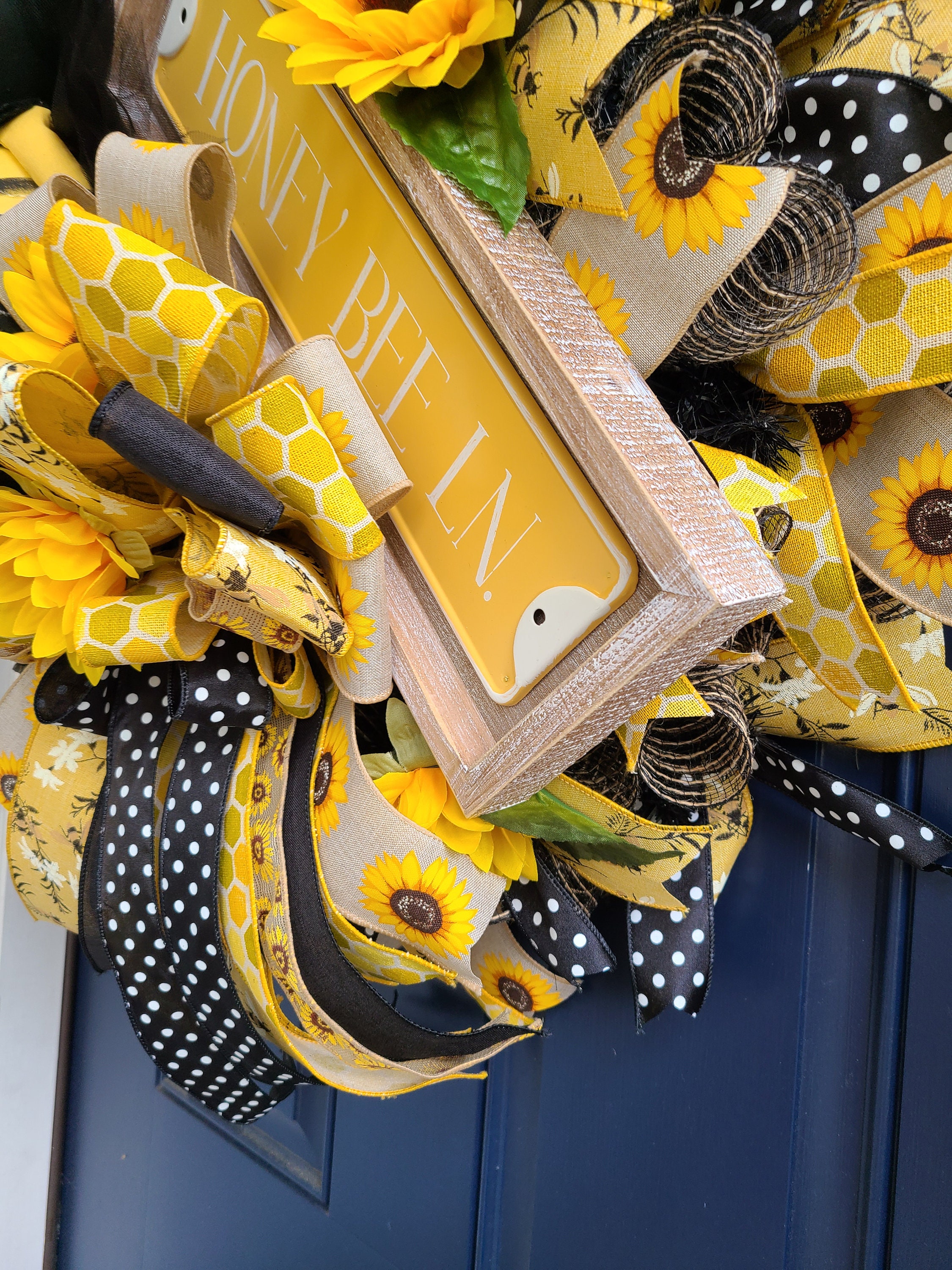 Honey Bee Lane Wreath - Etsy