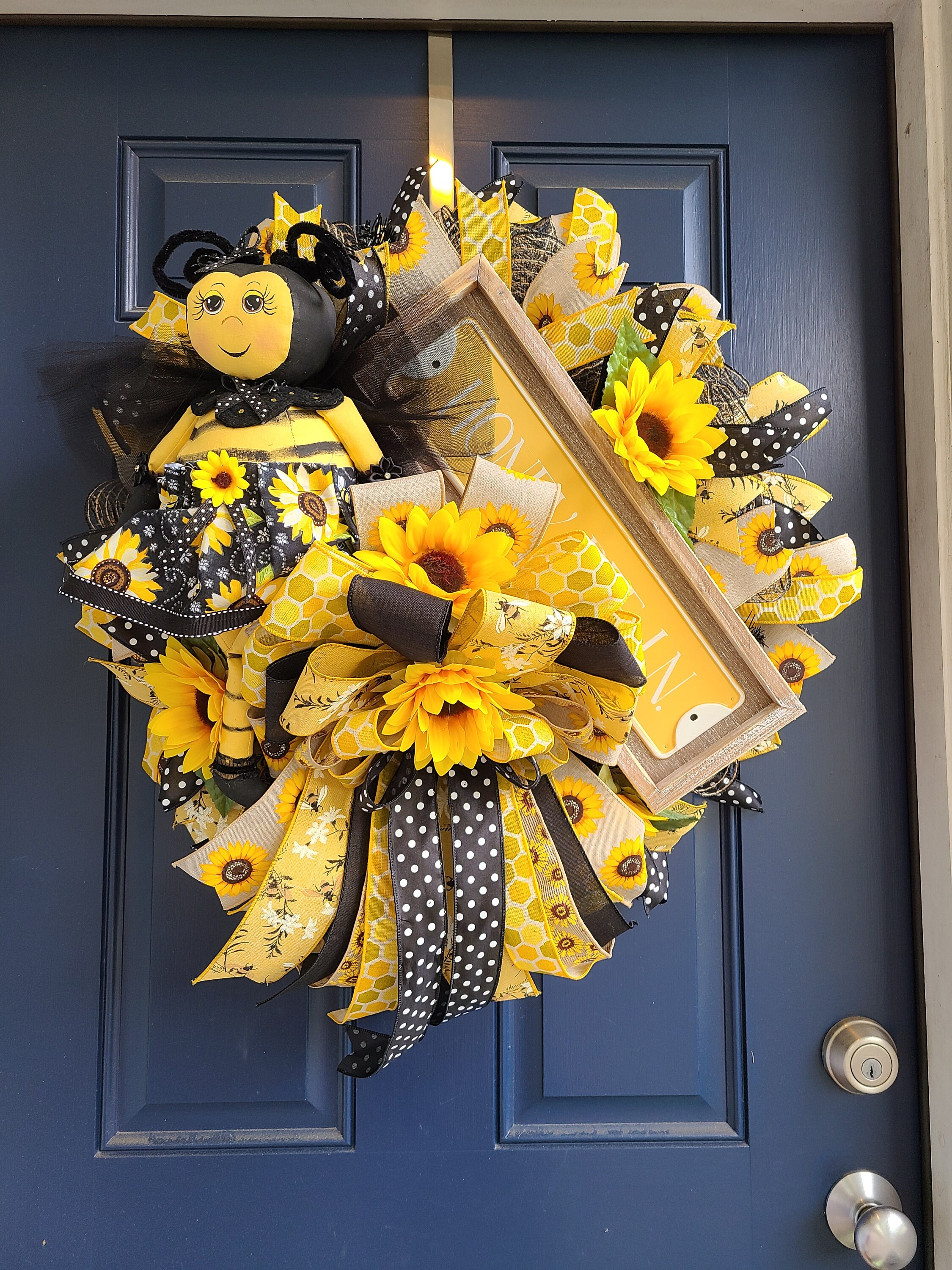 Honey Bee Lane Wreath - Etsy