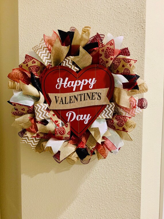 Valentines Day Wreath heart wreath valentines decor | Etsy