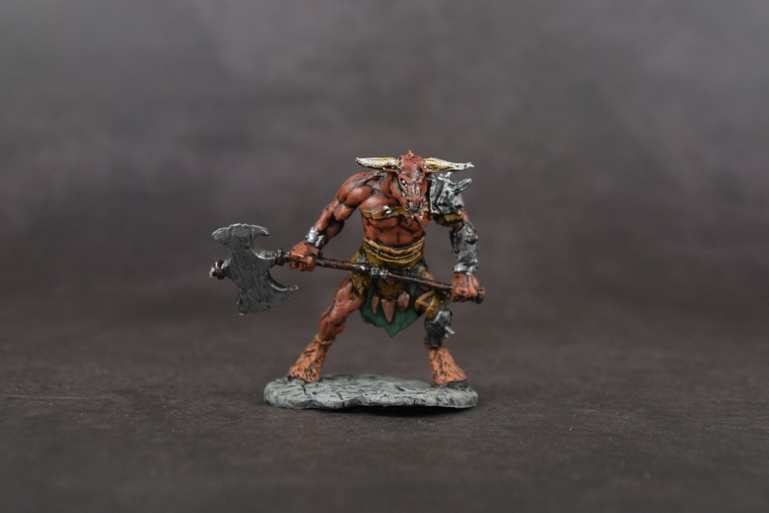 Dnd Minotaur Miniature Dungeons and Dragons Monster Bloodhoof Great Axe ...