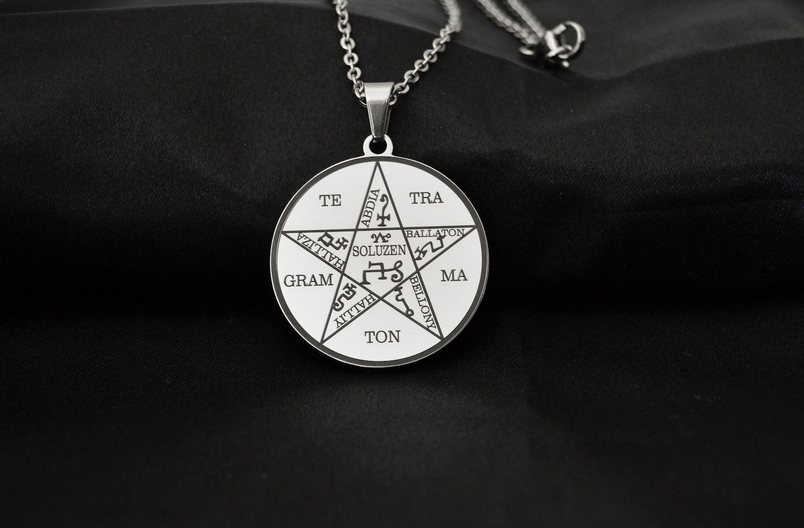 Powerful Pentagram of Solomon With Secreted Seals (GOETIA) Lemegeton ...