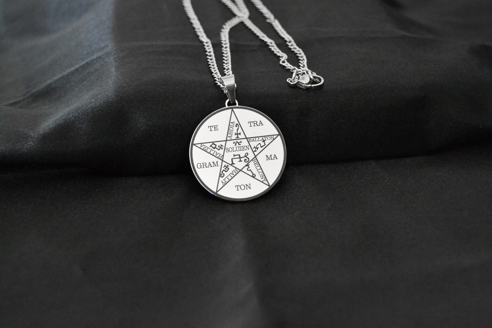 Powerful Pentagram of Solomon With Secreted Seals (GOETIA) Lemegeton ...