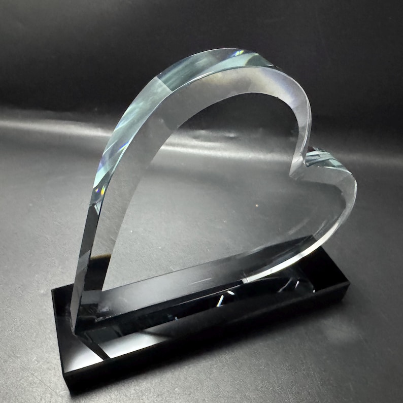 Personalized Crystal Heart Award: Engraved Gift for Mom, Dad ...