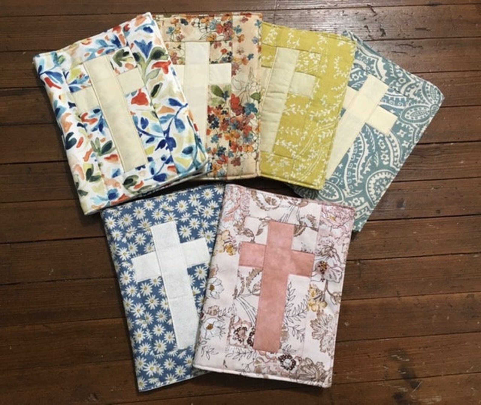 Handcrafted Quilted Fabric Bible Cover and Coordinating - Etsy