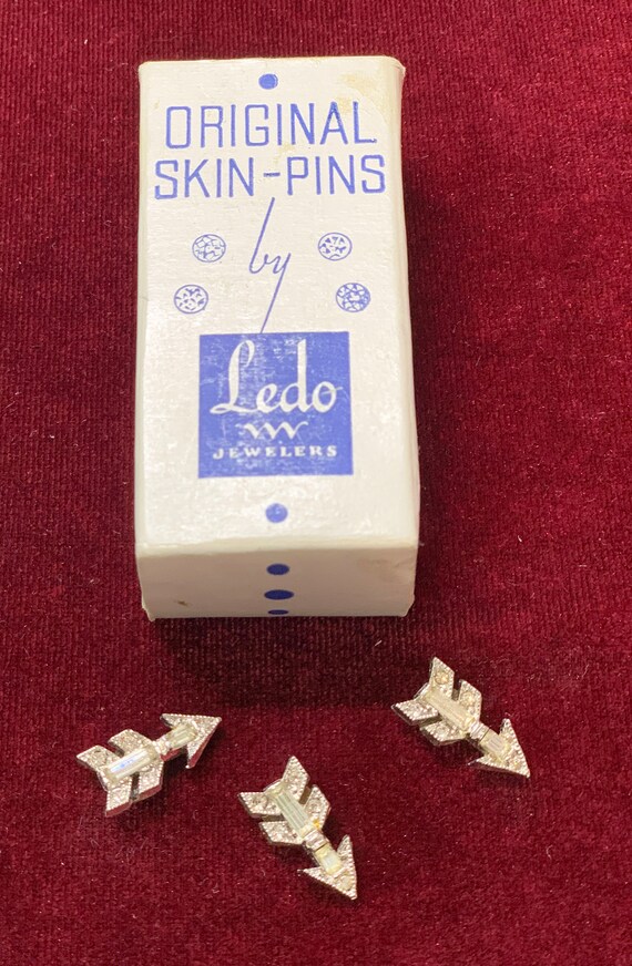 Vintage Costume Jewelry, Vintage Skin Pins, Polcini (… - Gem