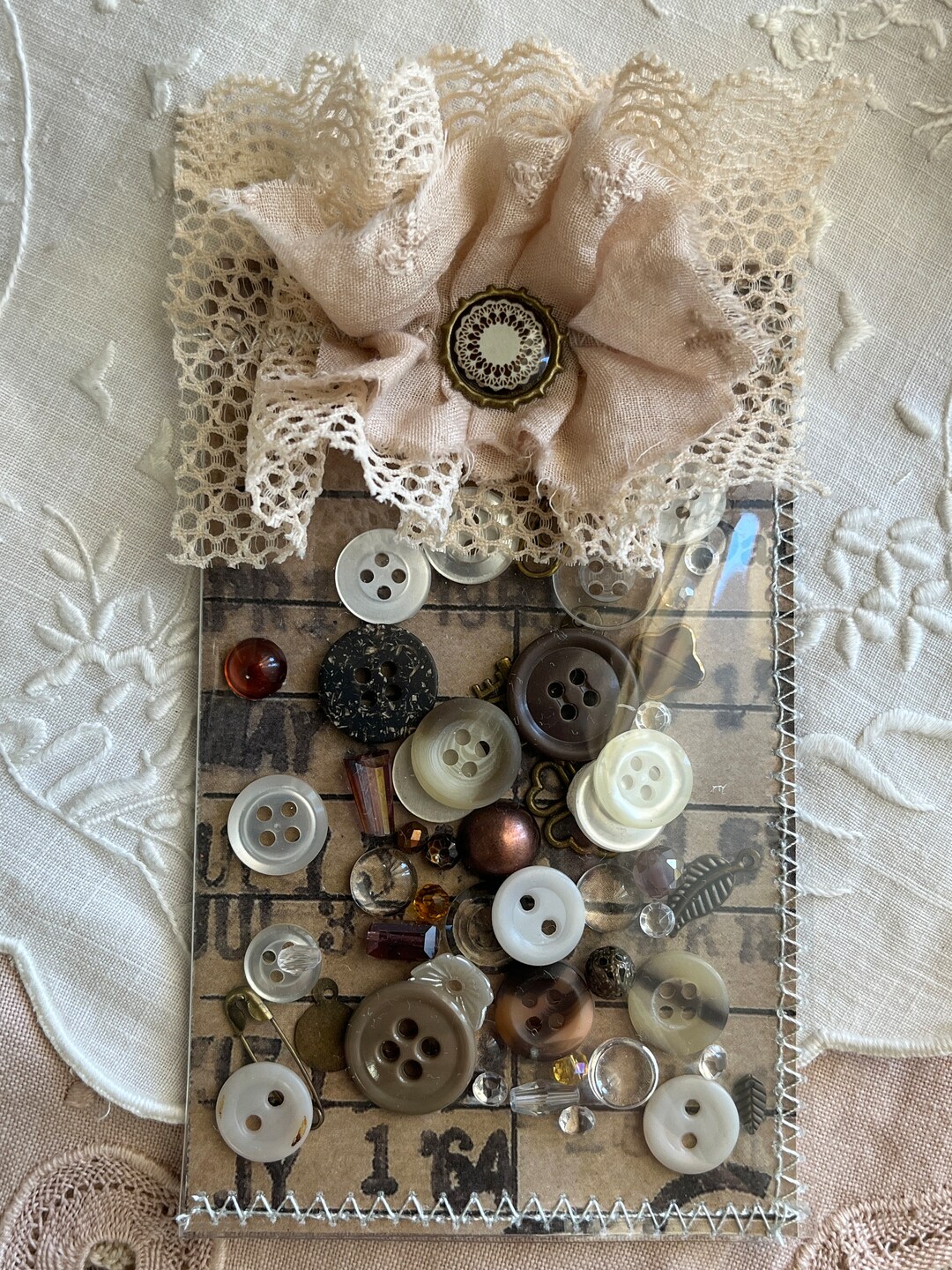 Junk Journal Shaker Buttons Card/ Buttons Tag/ Supplies/ Journal ...