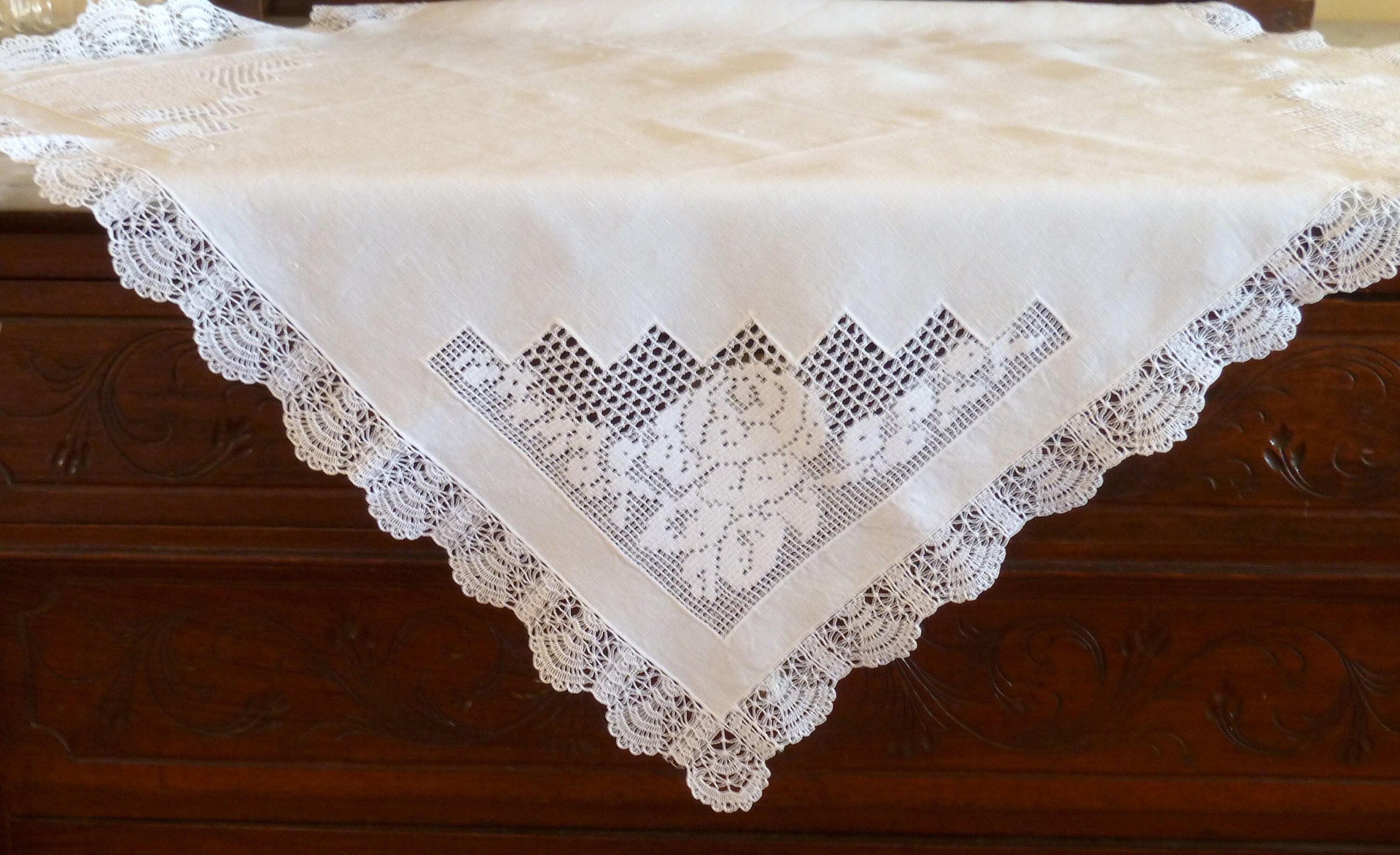 Vintage Embroidered Small Tablecloth, Handmade Table Cloth, White ...