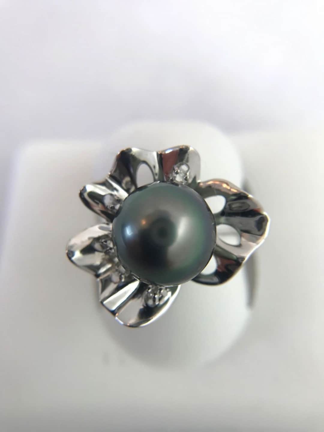 Anillo de perlas cultivadas de Tahití y topacio blanco de 9-10 mm ...