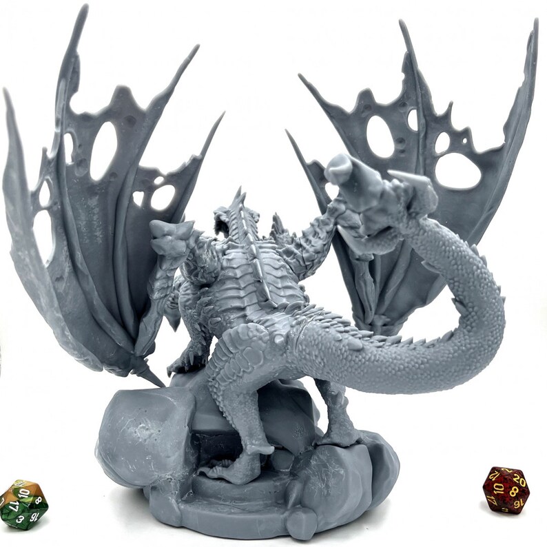 Tiamat the 5-headed Dragon Boss Dragon RESIN Dungeons - Etsy