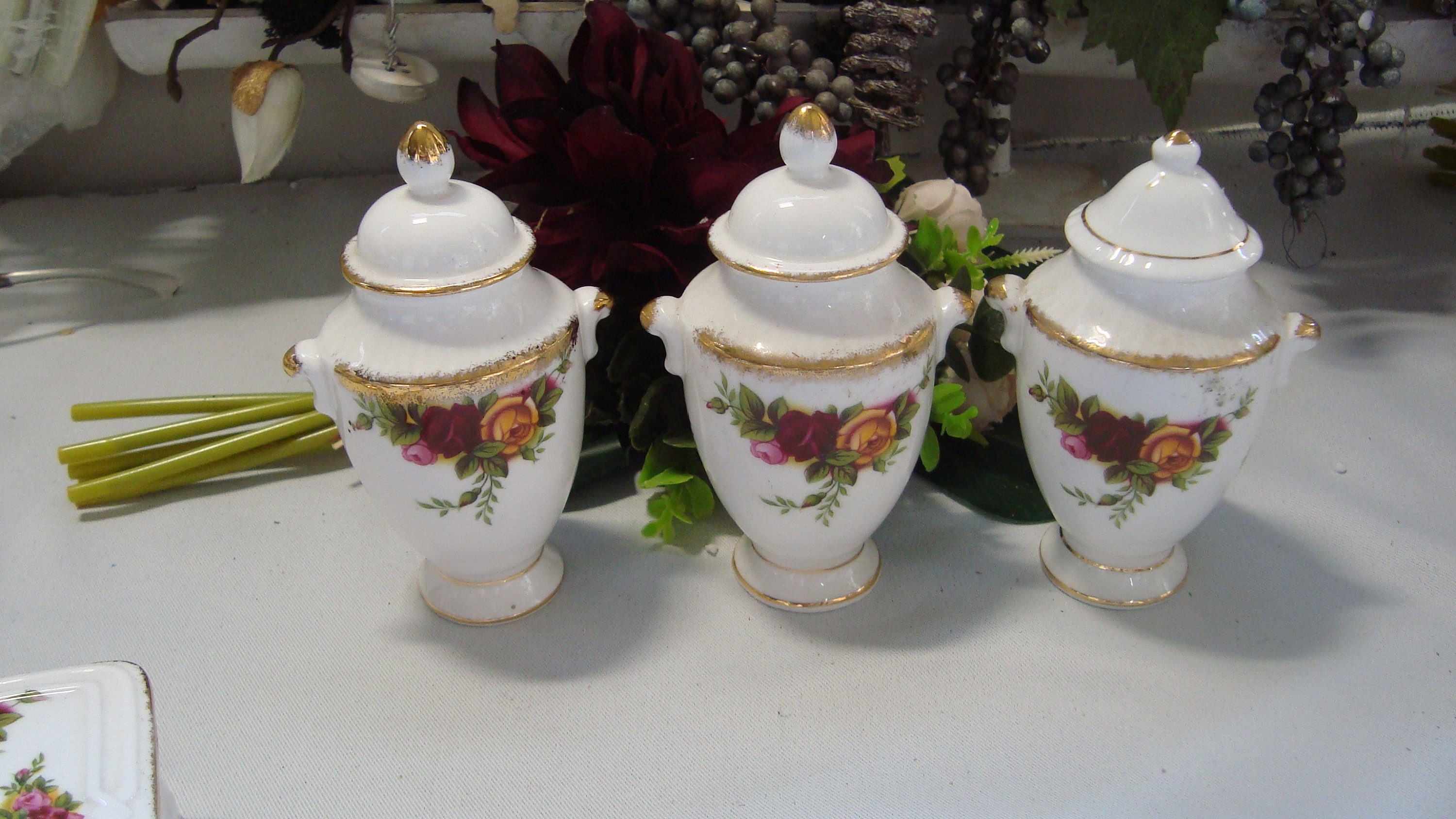 Royal Albert Old Country Roses Trinket/collection, the Edges Are Also ...