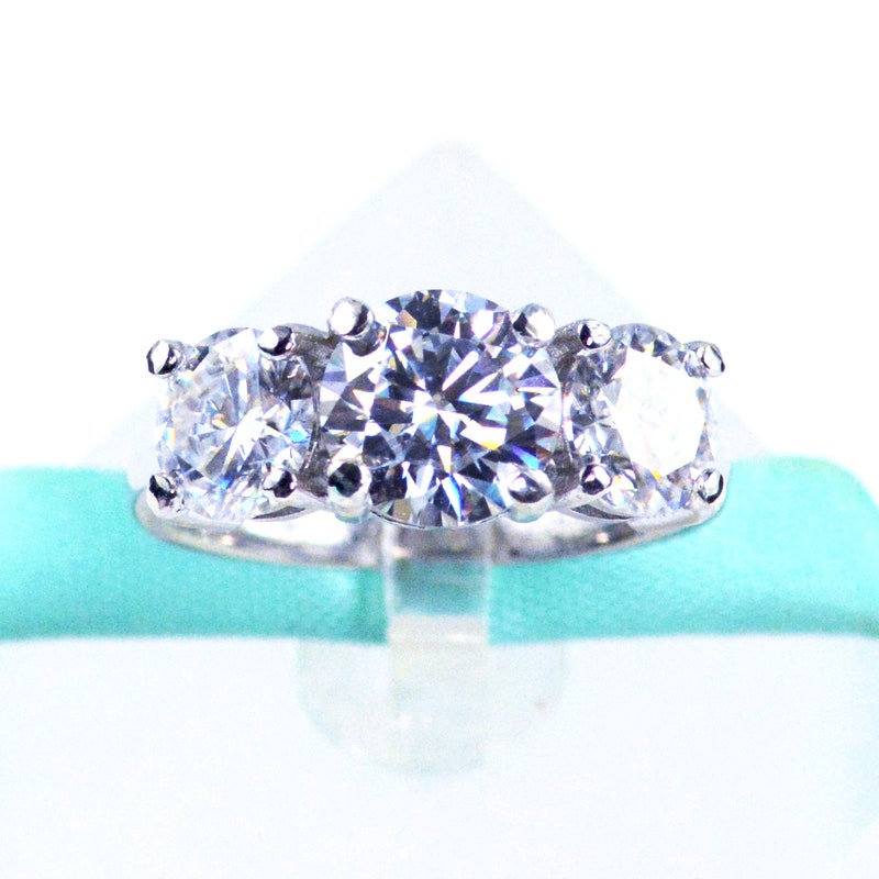 3 Stone Bezel Ring Size 4 - Etsy