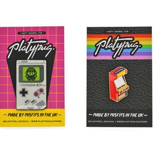 Retro Gaming Enamel Pin Badge Set - Arcade Machine Video Games Game Boy ...