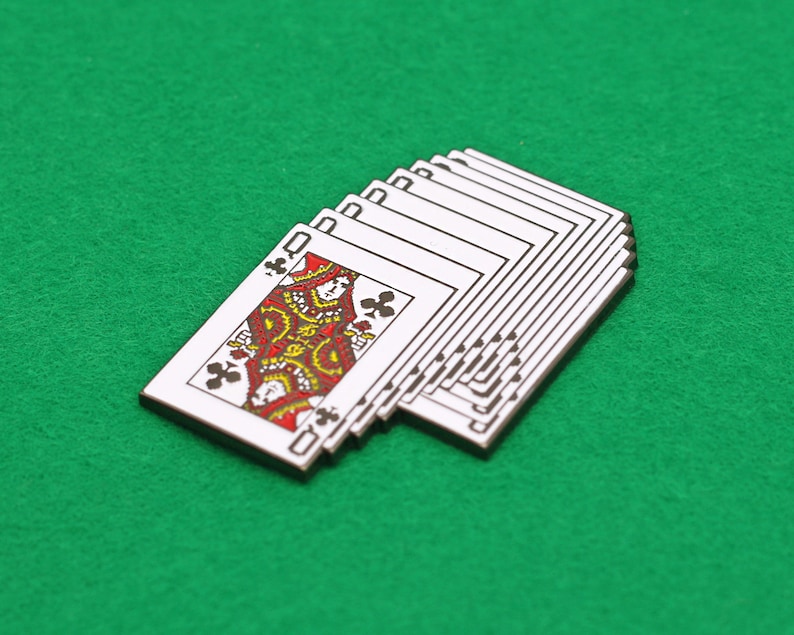 Solitaire Cards Enamel Pin Badge Queen of Clubs XL Windows - Etsy
