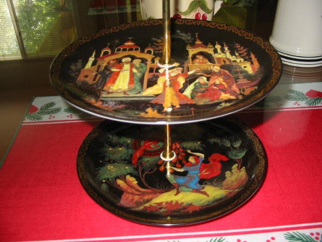 2 Tiered Plate Stand, Lucy Maxym Museum Collection 9" Tall 7.25" Plates ...