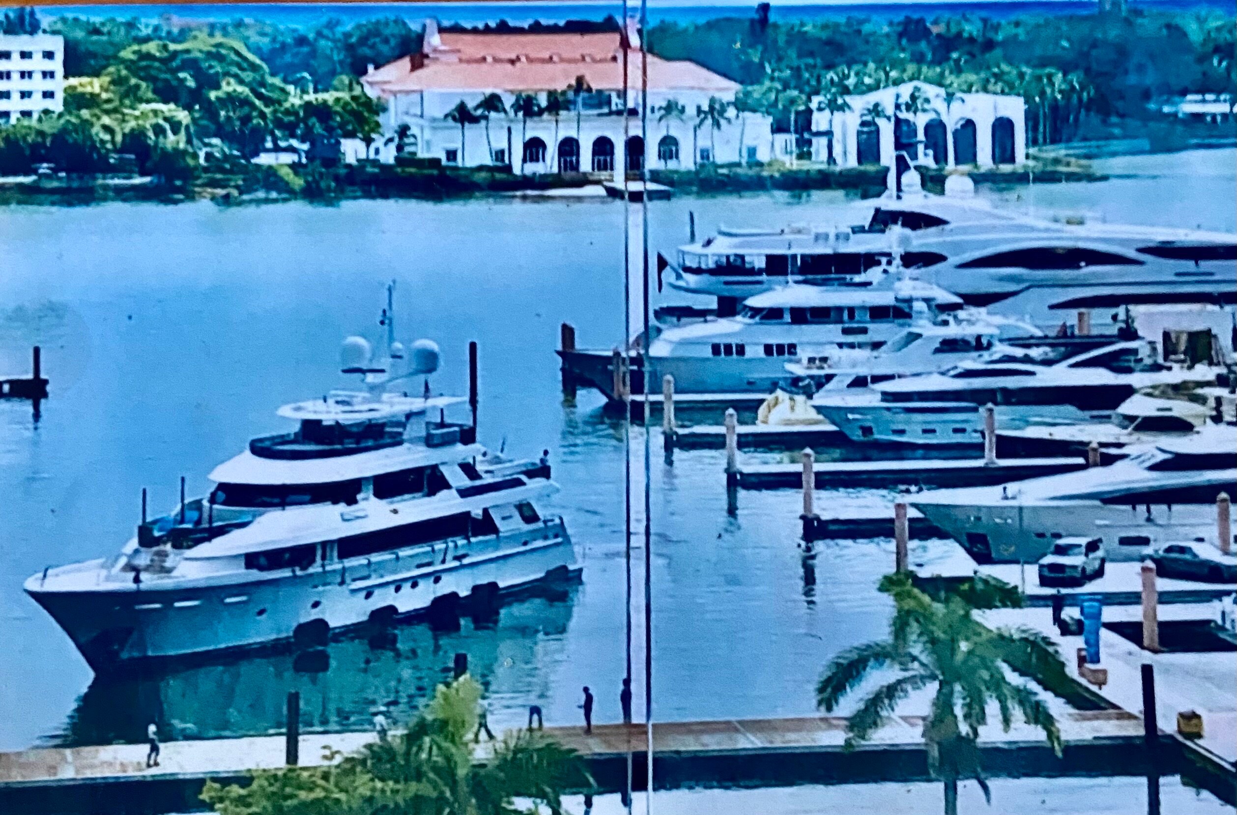 View on the Roof Top of the Ben spruzzo Restaurant 2021 - Etsy