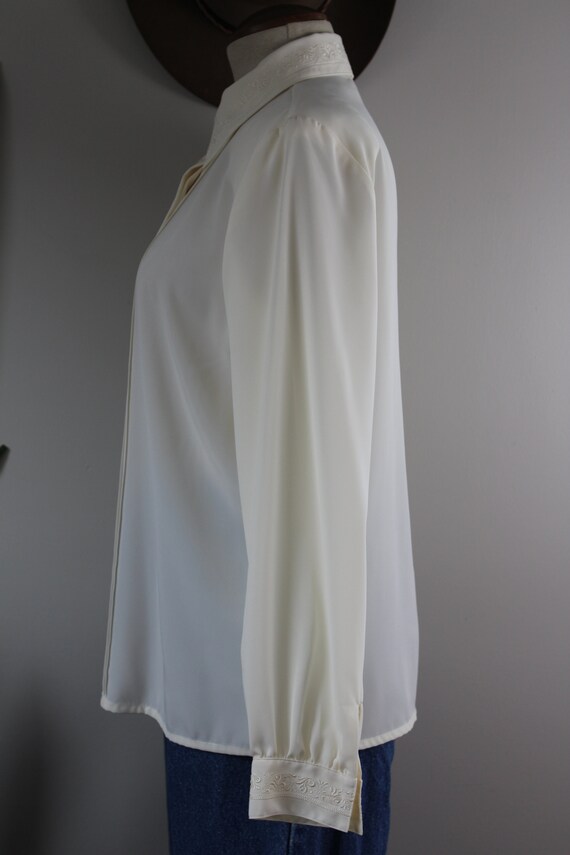 1980s Cream Colored Blouse | Size L | Vintage Oversize 1980s Cream Colored Blouse | Size L | Vintage Oversize