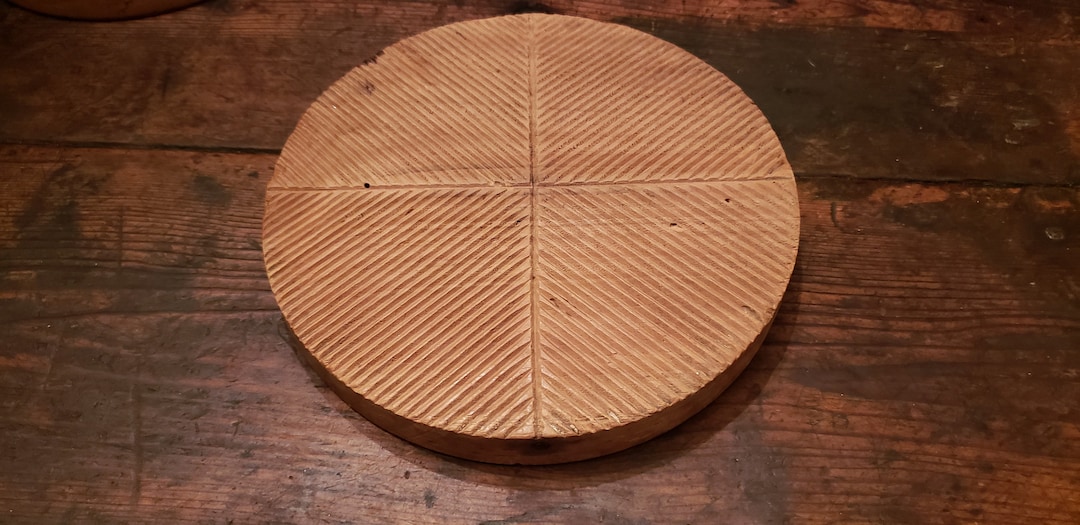 Antique Wood Round Board,riser,primitive,patina - Etsy