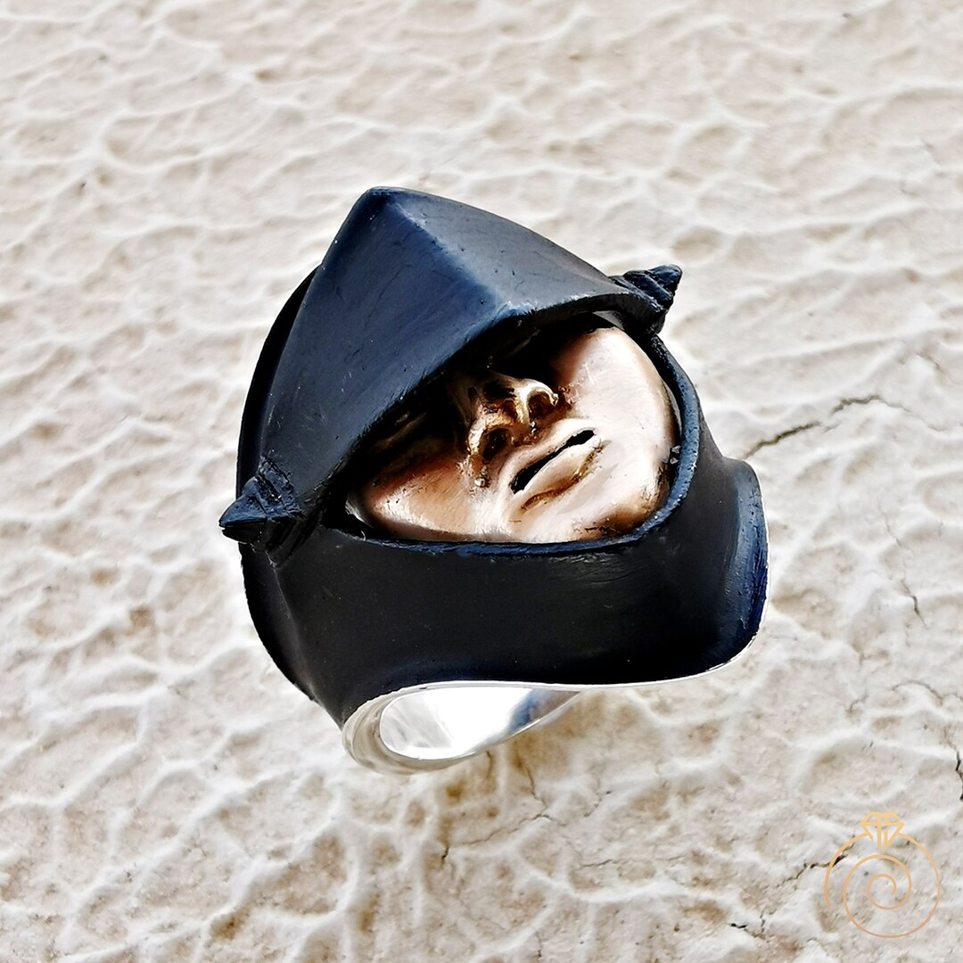 Unique Imperial Heraldic Warrior Signet Rings Silhouette Emperor Signet ...