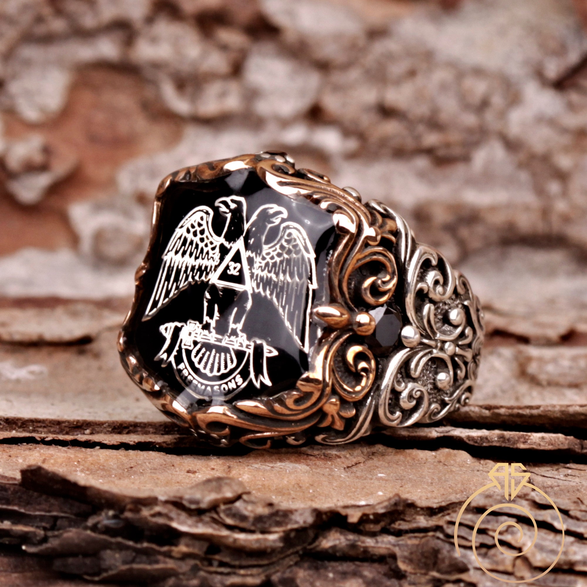 Personalized Family Crest Ring, Mens Scottish Rite Ring, Masonic Eagle ...