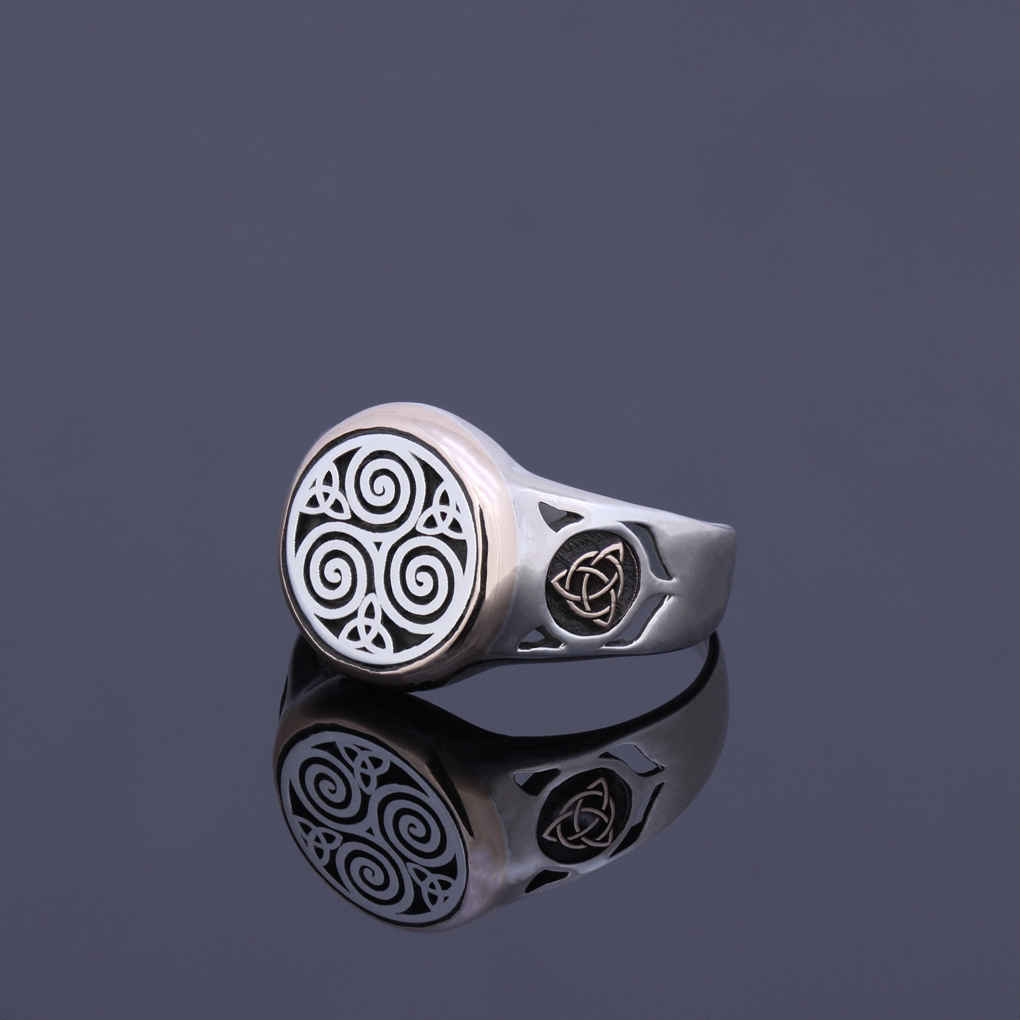 Triskelion Ring Celtic Knot Wedding Ring Ancient Symbol Men - Etsy