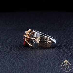 Mystery Gold Spider Ring, Vintage Animal Signet Ruby Ring, Black Spider ...