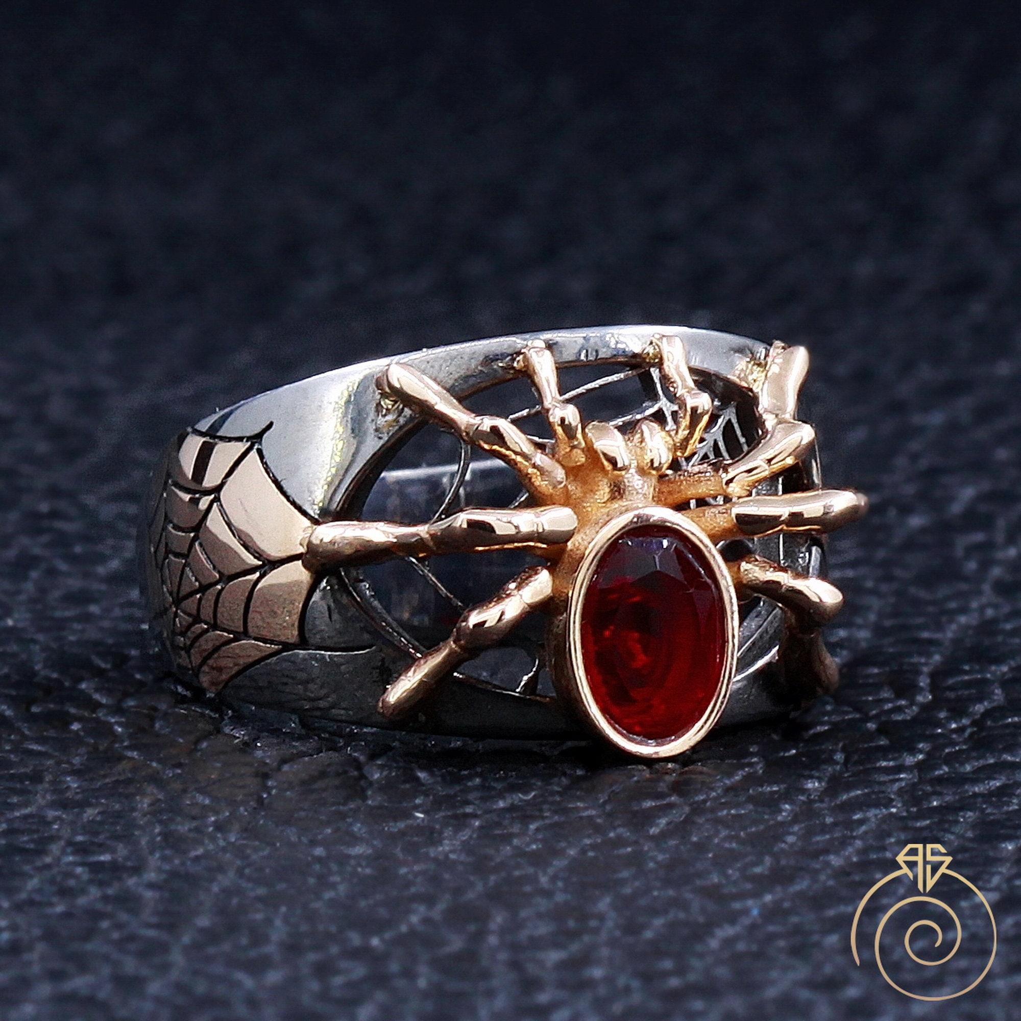 Mystery Gold Spider Ring, Vintage Animal Signet Ruby Ring, Black Spider ...
