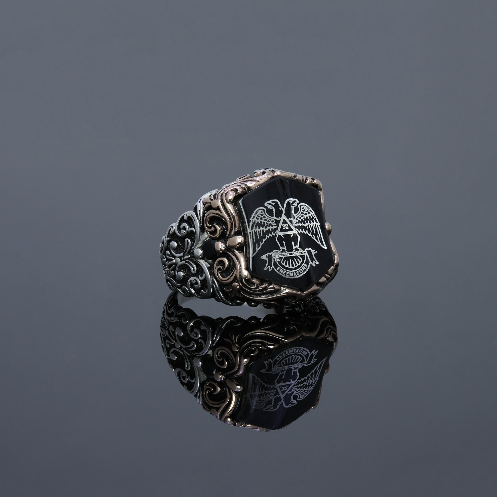 Personalized Family Crest Ring, Mens Scottish Rite Ring, Masonic Eagle ...