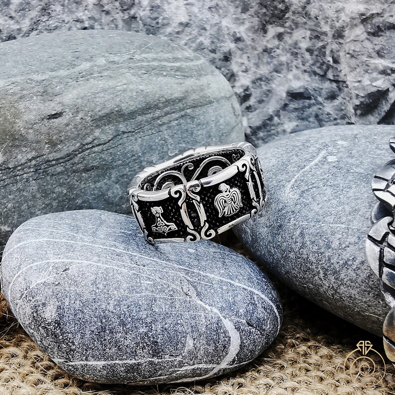 Exclusive Mens Viking Promise Ring Gungnir Wedding Band Odin Valknut ...