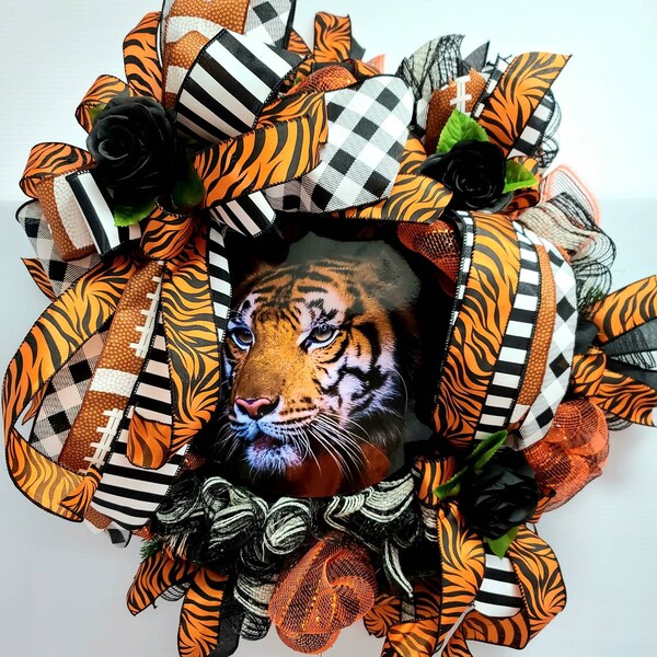 Tiger Wreath - Etsy