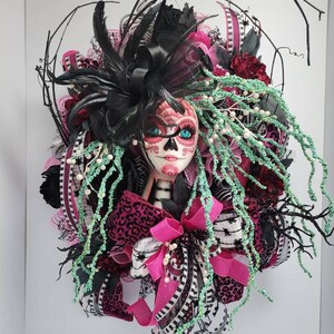 Halloween, Spider Lady, Mannequin Head Wreath, Pink Spider Lady, Home ...