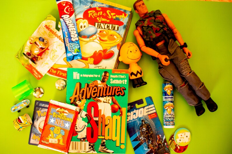 90s Box, Y2k Mystery Box, School Boy, Tamagotchi, Birthday Boxes, 90s ...