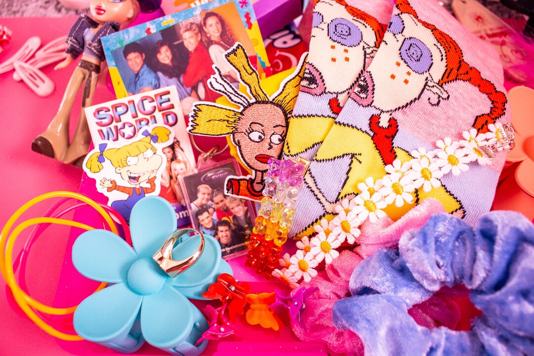 Y2k Mystery Box, School Girl ACCESSORY Mystery Box, BRATZ, Lisa Frank ...