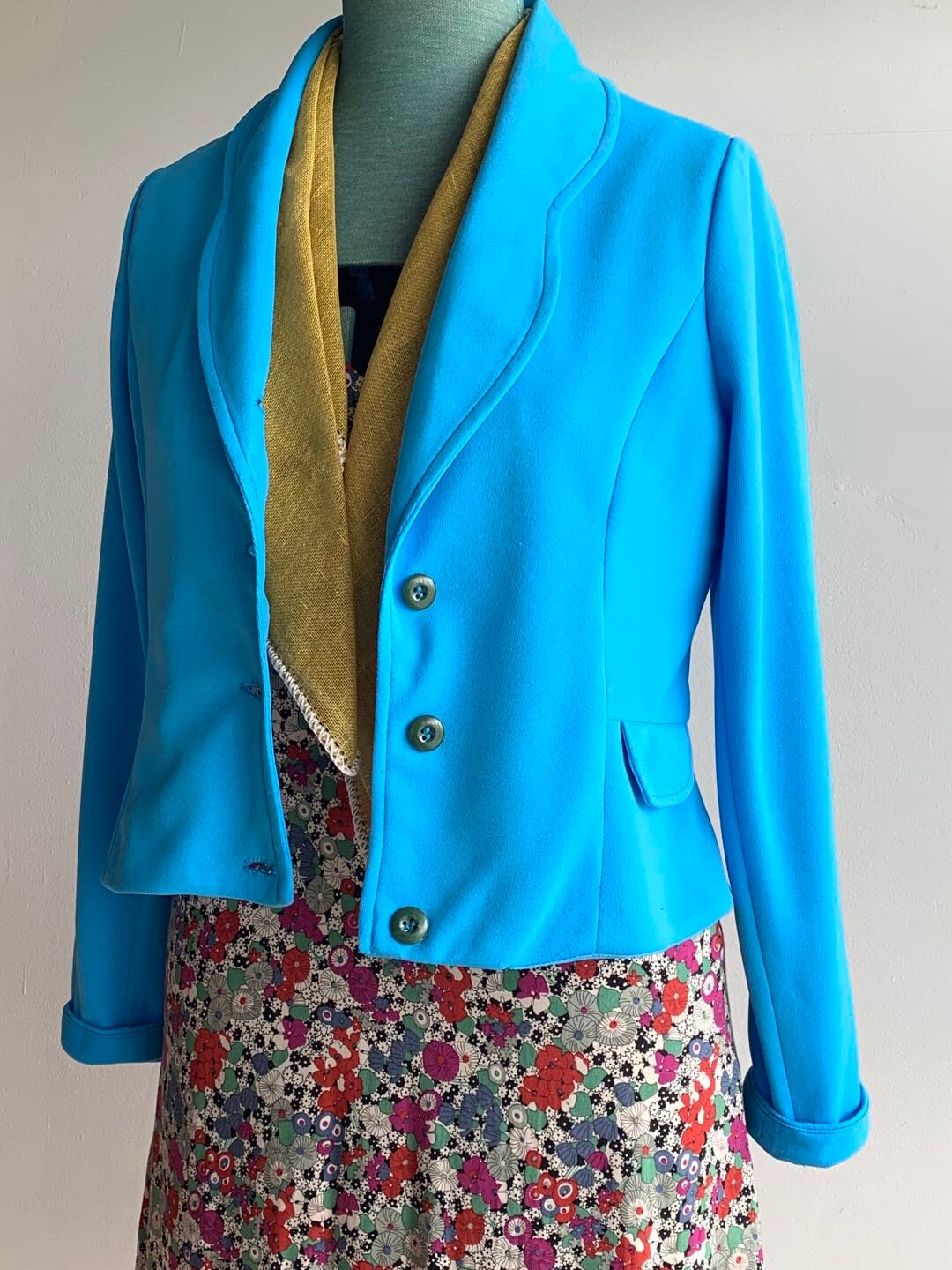 80s Tailor-made Cropped Blazer Jacket Top in Vivid Sky Bluet/scalloped ...