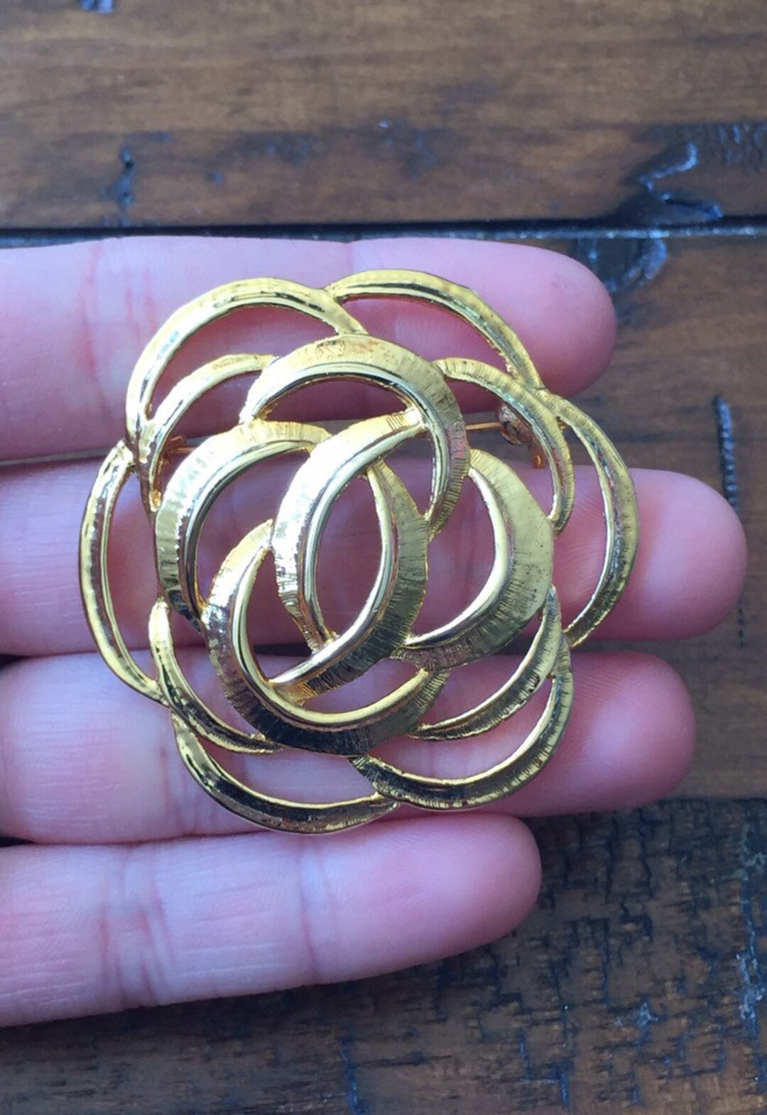 Vintage Swirl Brooch Pin - Etsy
