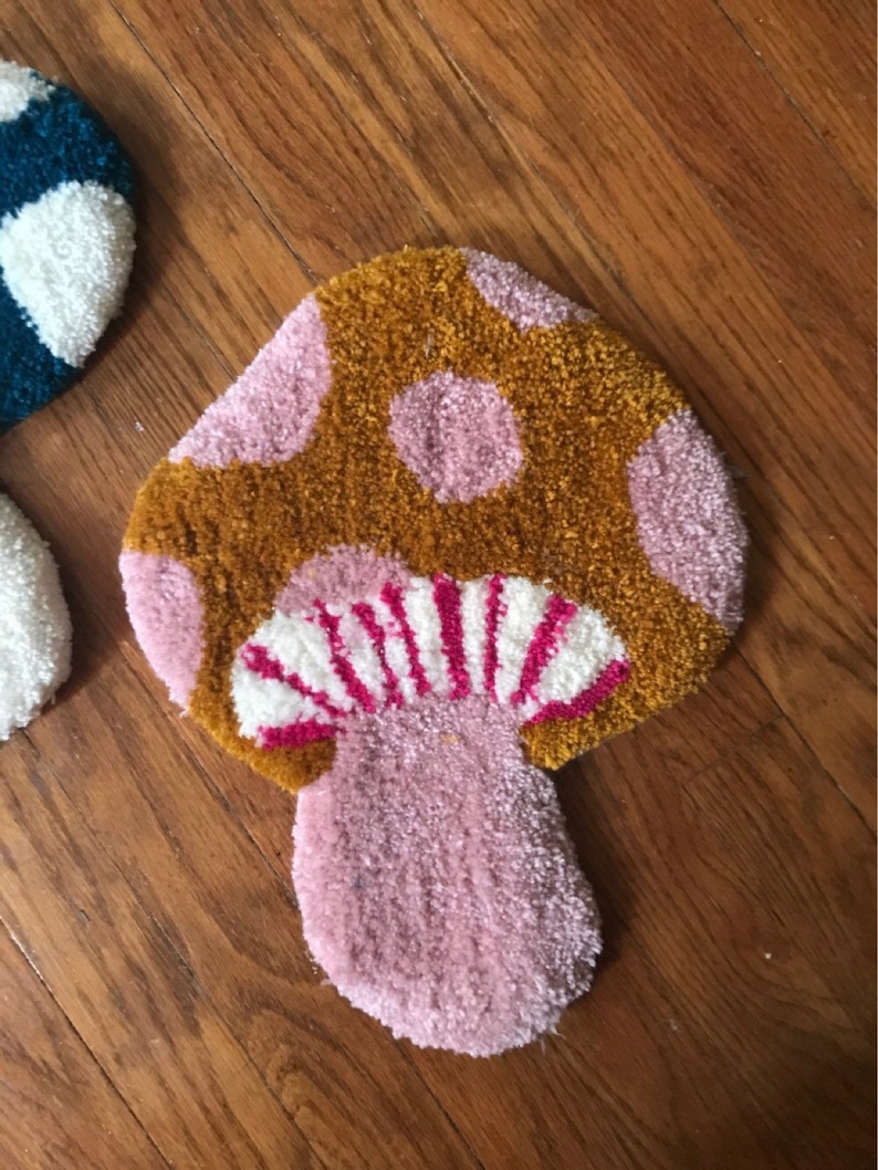 Mushroom Rug, Mushroom Wall Hanging, Tufted Mushroom, Aesthetic Rug - Etsy