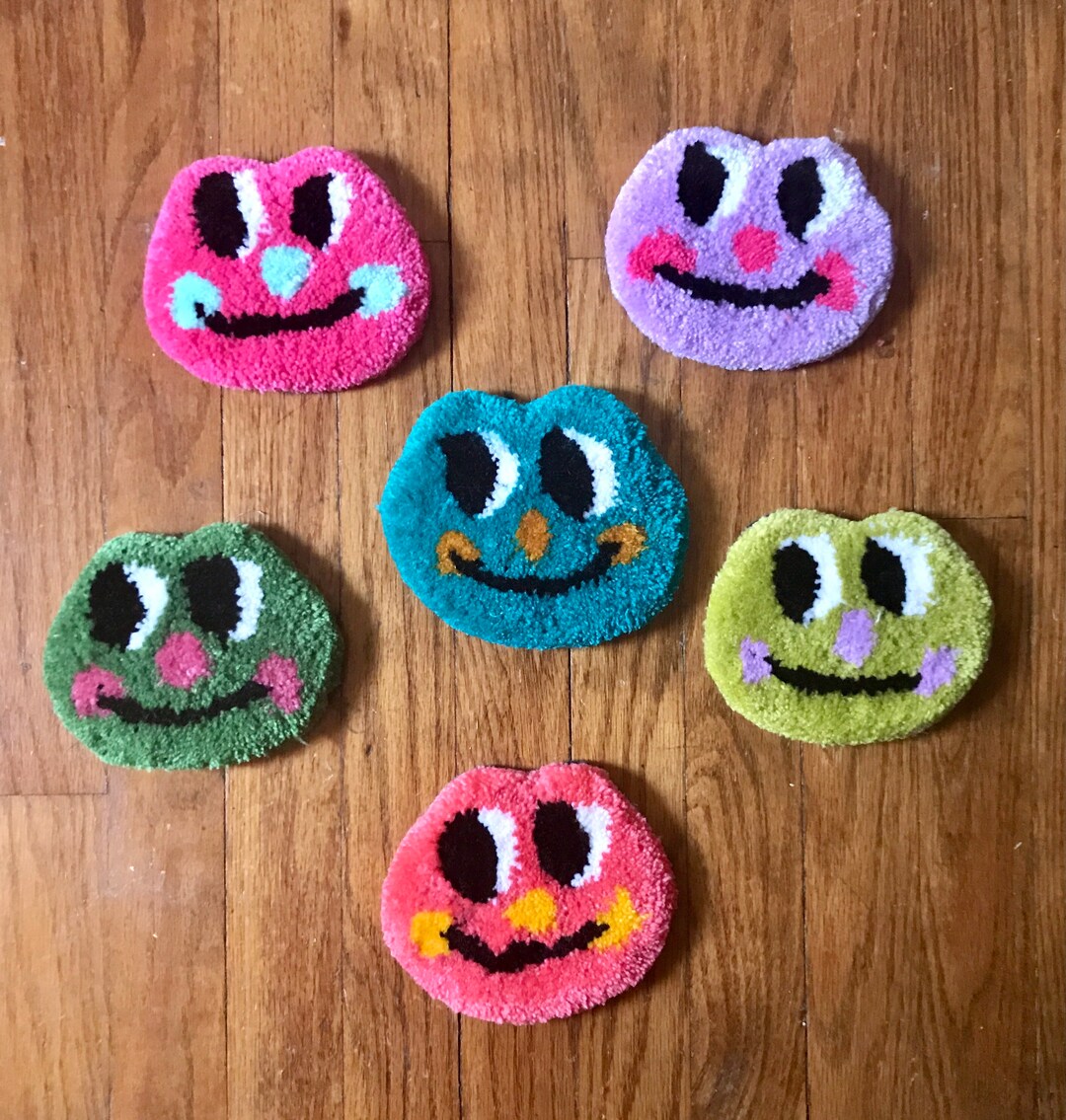 Frog Rug, Handmade Tufted Rug, Tufted Wall Hanging, Frog Mug Rug ...