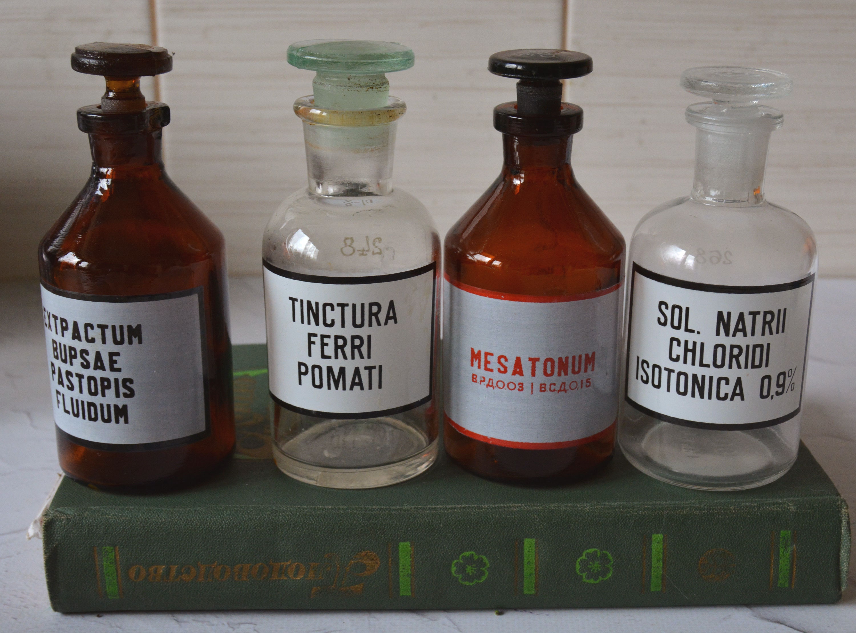 Vintage Apothecary Jars Potion Bottles Brown and Clear Jars - Etsy