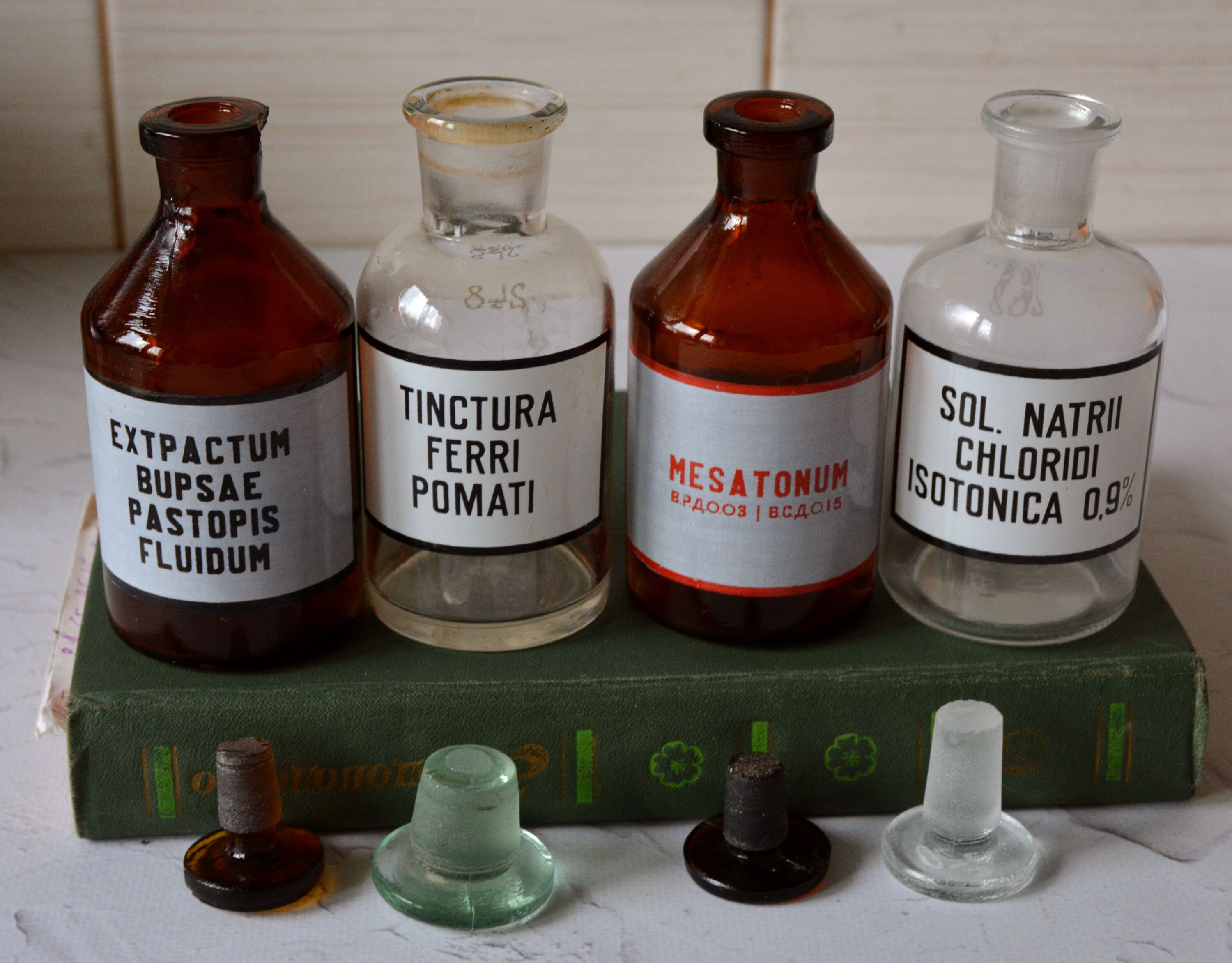 Vintage Apothecary Jars Potion Bottles Brown and Clear Jars - Etsy
