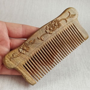 Chinese Natural Green Sandalwood Hand-carved Wood Comb/head - Etsy