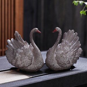Resin Color-changing Tea Pet Couple Swan Sculpture / Tea Table ...
