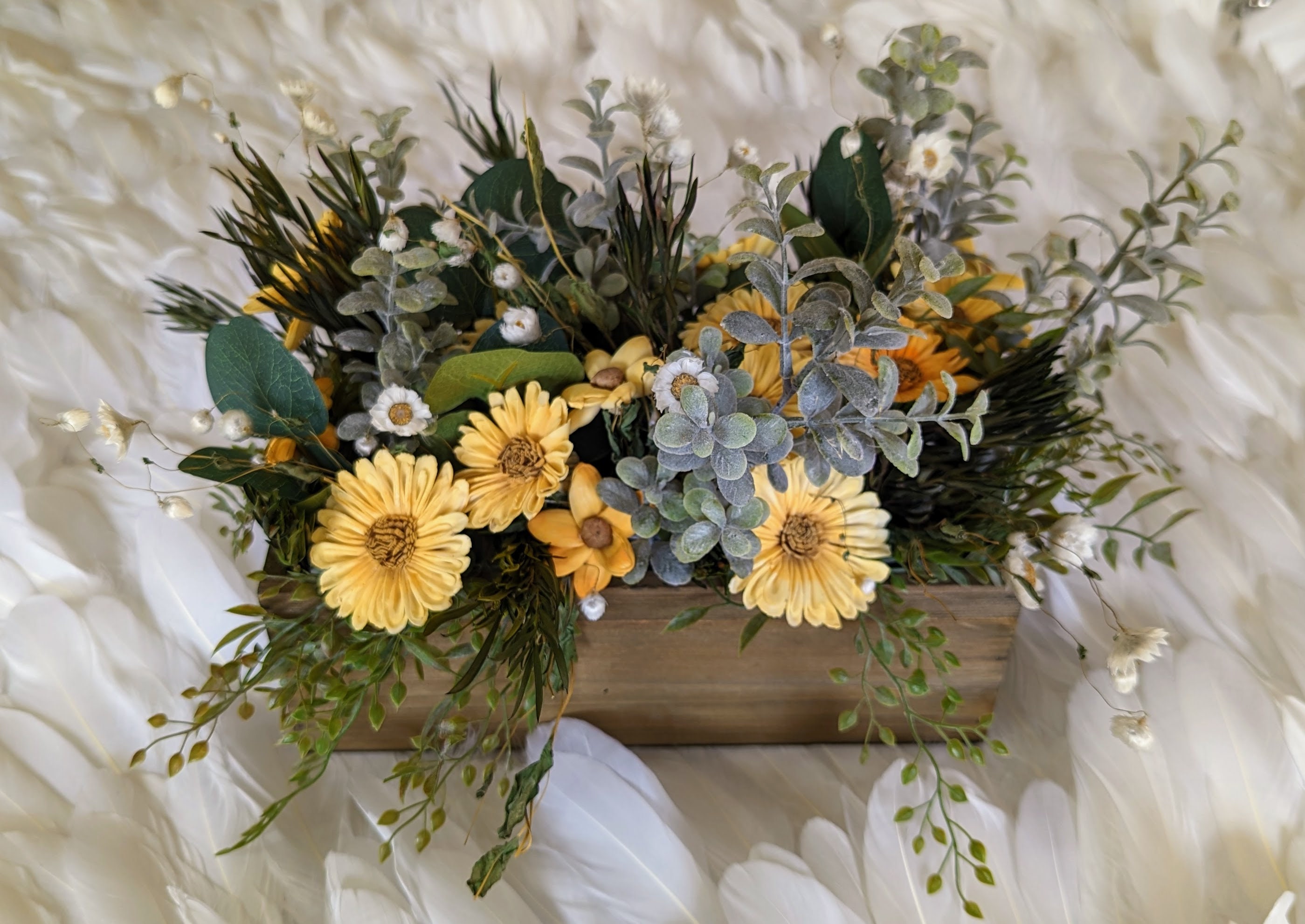 Wood Flower Summer Centerpiece — Flora and Fuego